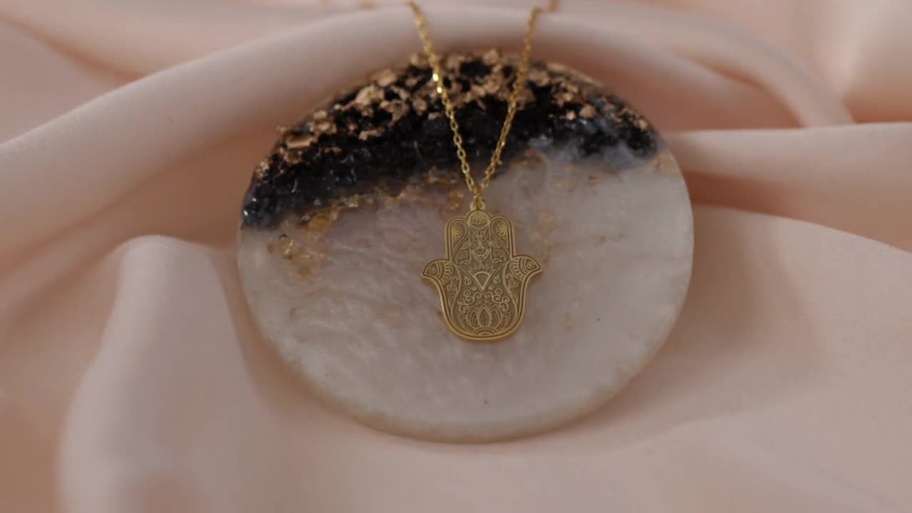 Necklaces For Women Aazon.co: FILOON Gold Char Necklace For Woen Gold ...