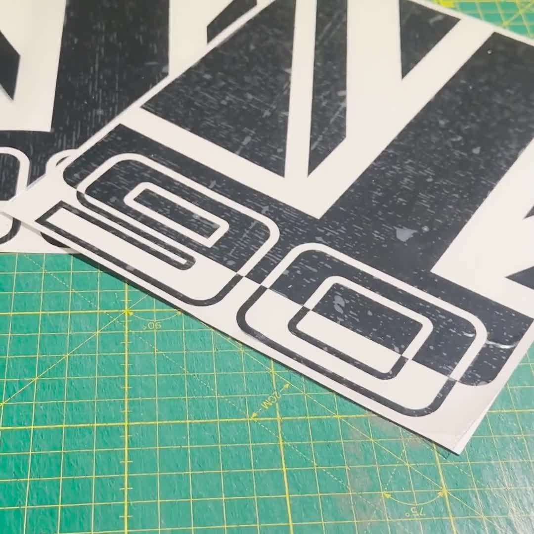 OEM Front Grille Emblem Sticker Genuine Land Rover Defender 110 Front ...