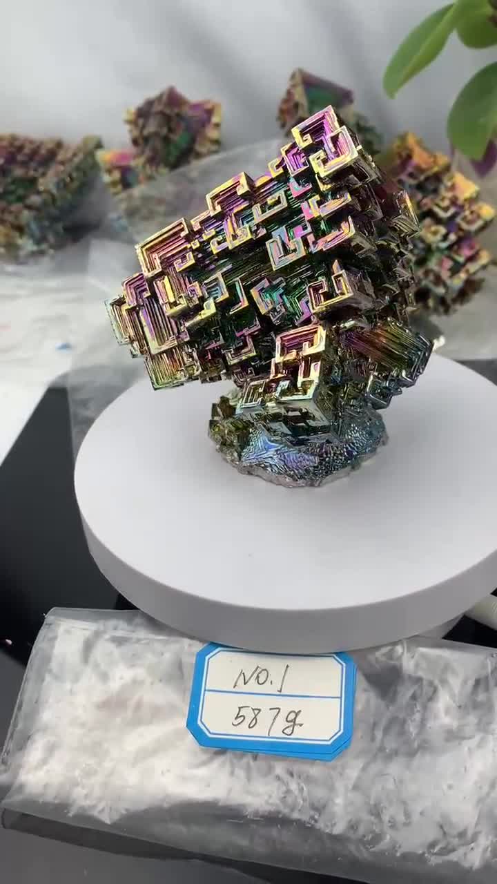 Pure Bismuth Crystal