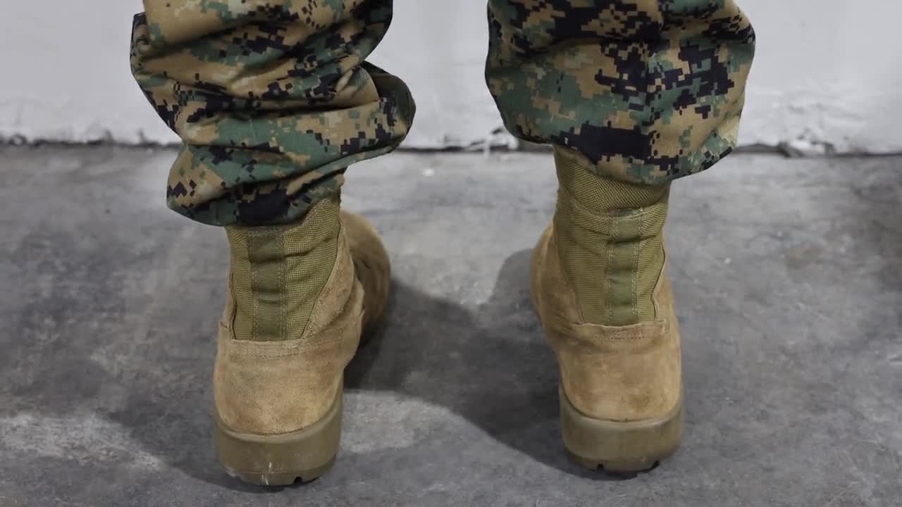 Marine Boot Blousing Russische Soldaten Naar Front Gestuurd Met