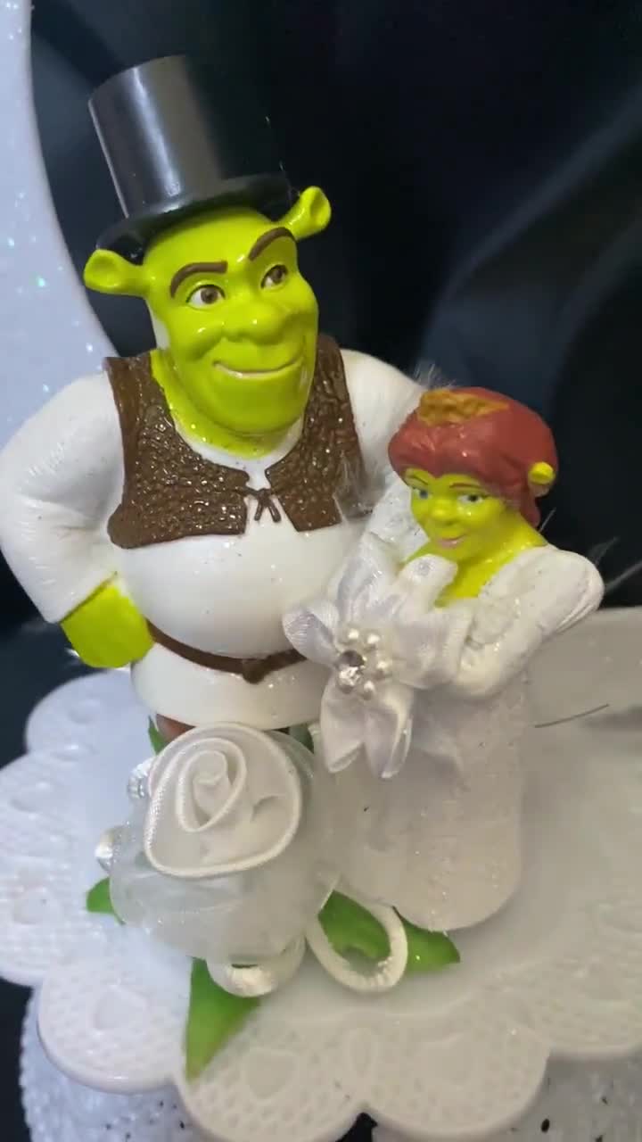 Jersey Shrek Wedding This Couple Had An Actual Shrek Themed Wedding