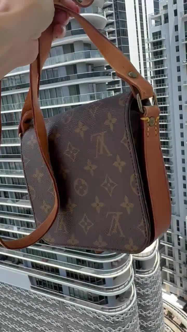 Authentic LOUIS VUITTON Monogram Mini Cartouchiere PM Authentic LOUIS VUITTON Monogram Mini Cartouchiere PM
