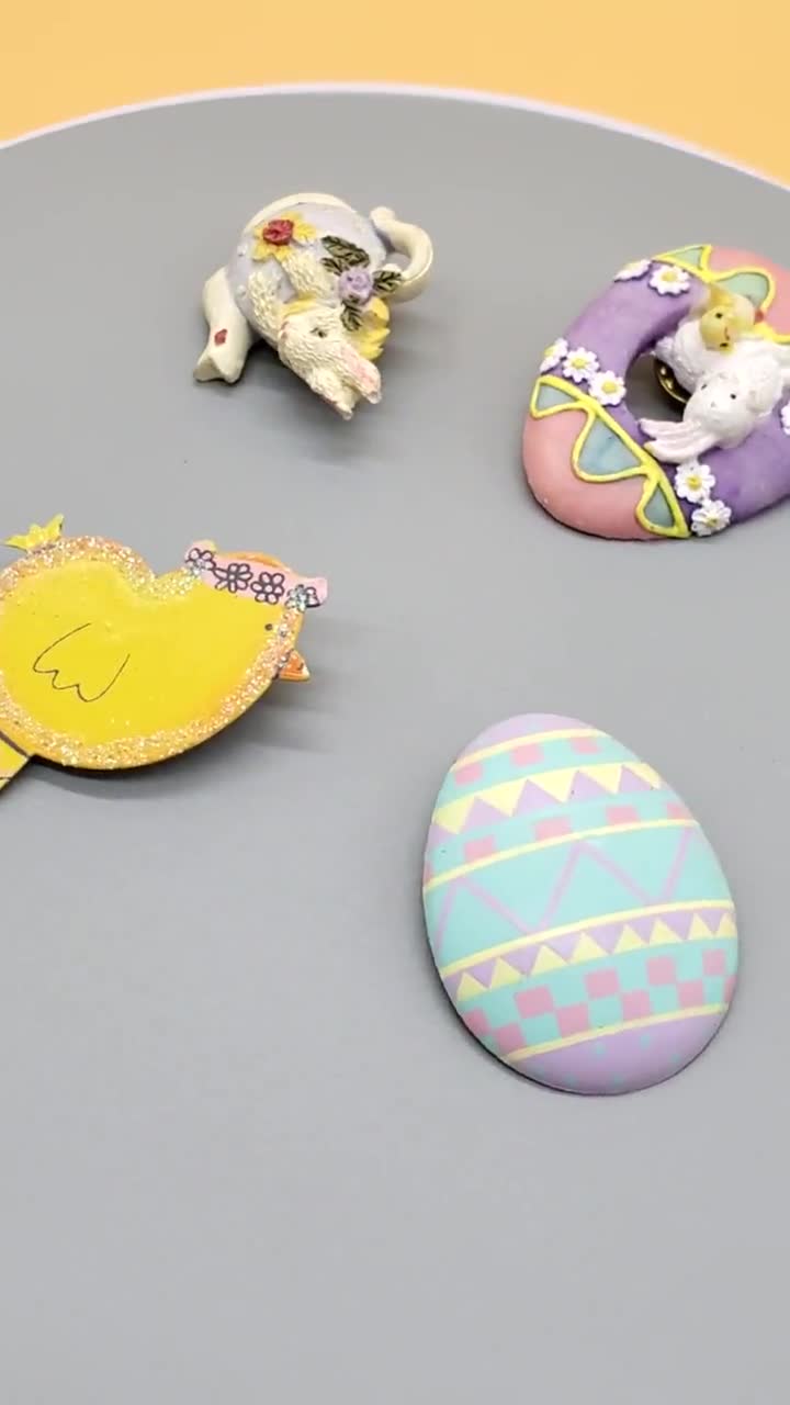 Vintage Pins Forward Easter