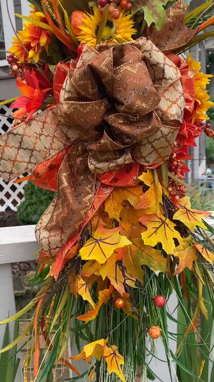 Lamp Post Decorations For Fall