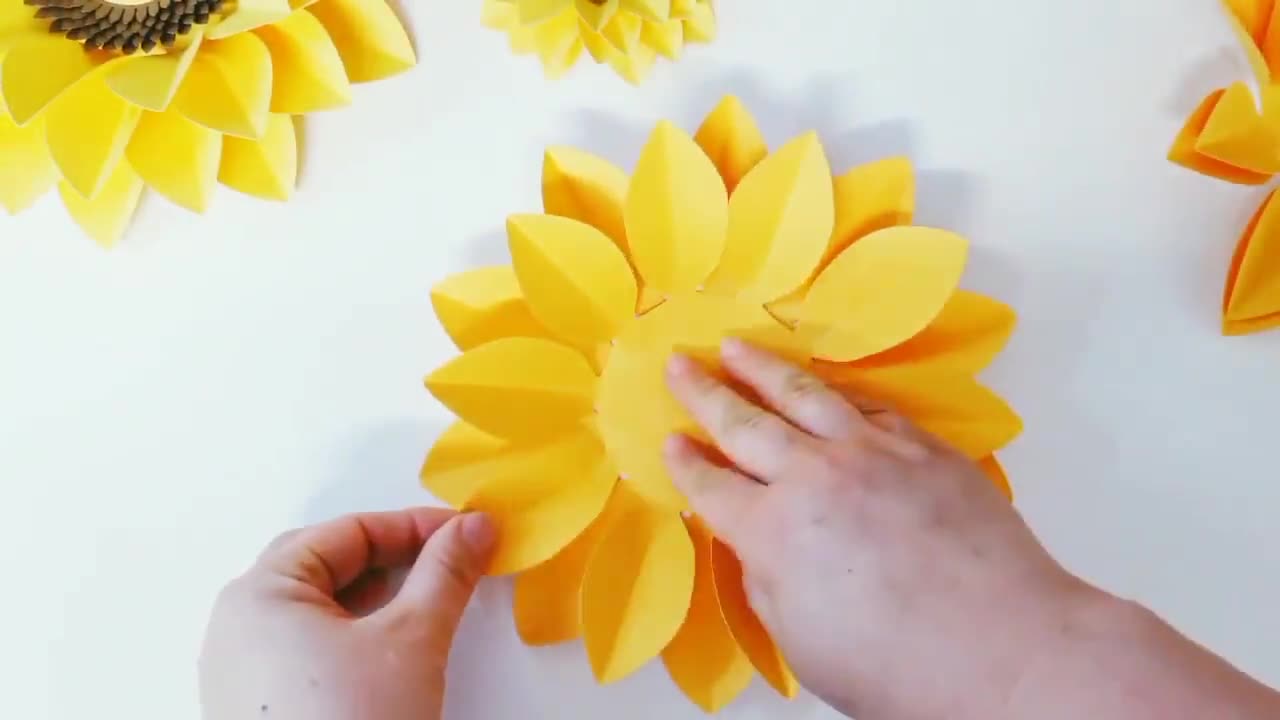 Paper Sunflower Pattern