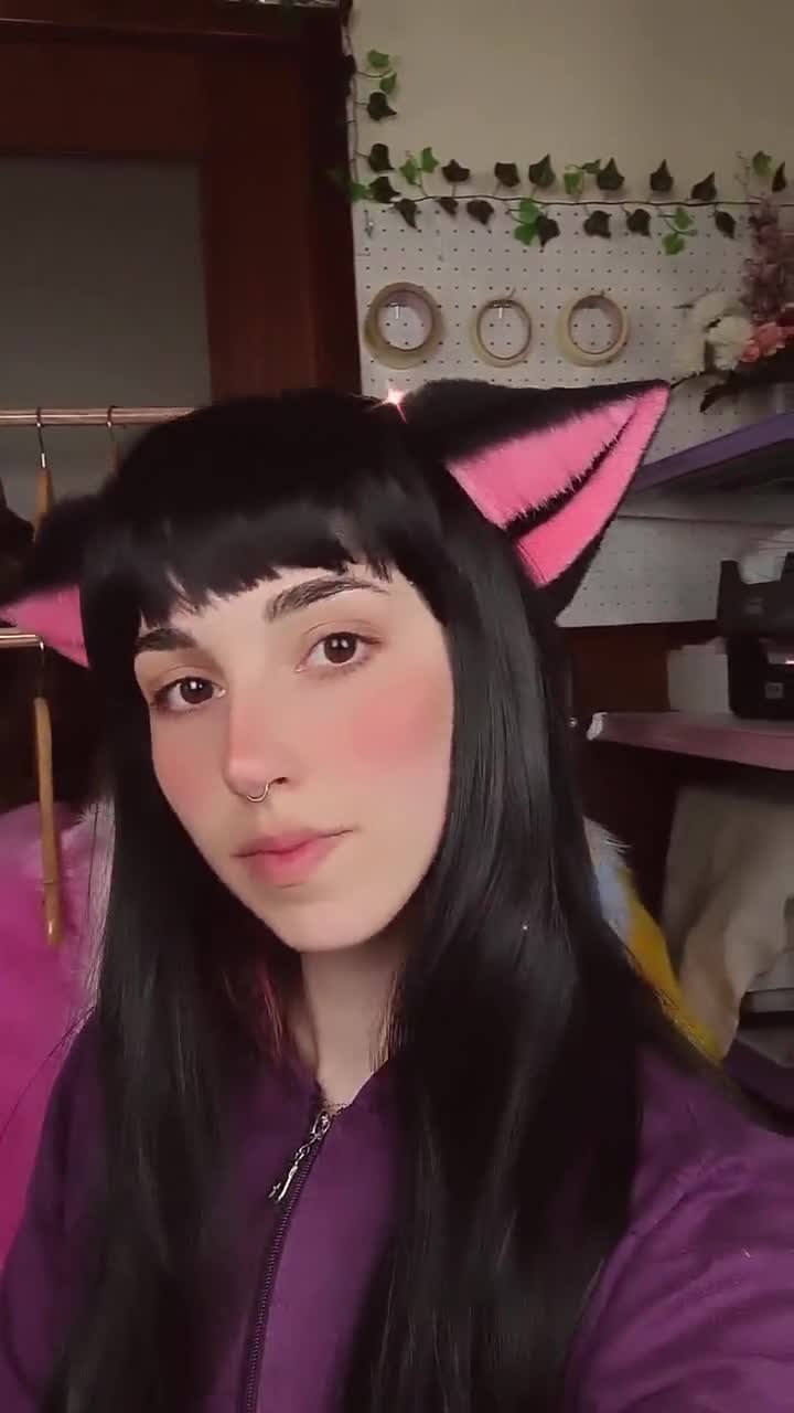 Hailey Cohen's Instagram, Twitter & Facebook on IDCrawl